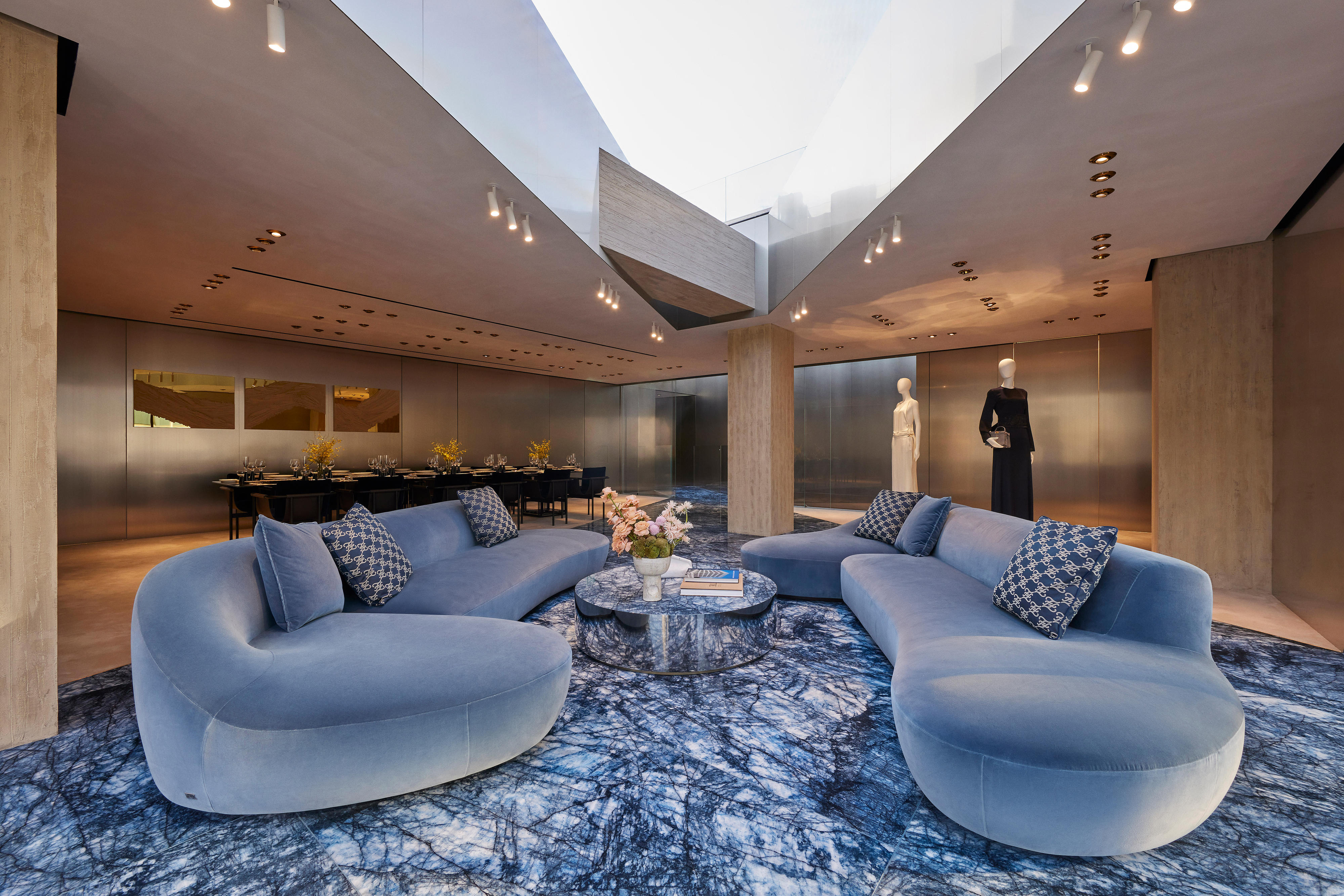 FENDI Roma Palazzo Boutique in Roma, Italy | FENDI IT